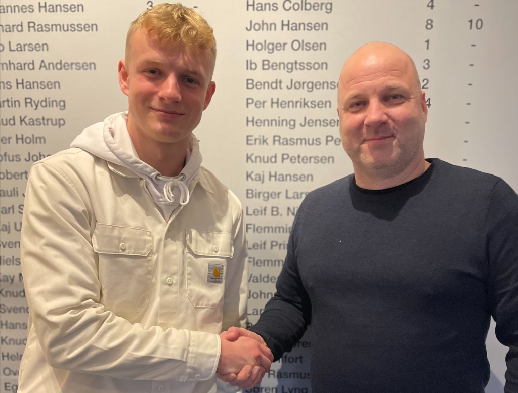 Isak forlænger - BK FREM